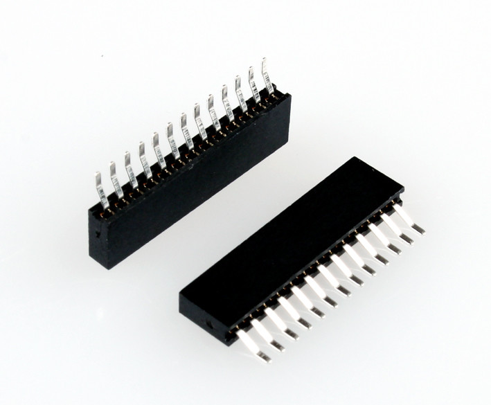 Black SMD Female Header Connector High Insulation Resistance 1000MΩ Min